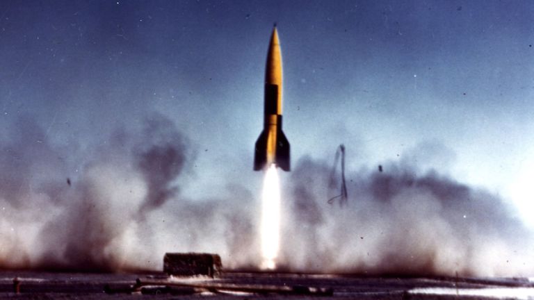 STRATEGIC SHIFT: FROM THE V2 TO THE ORESHNIK IRBM – The Military Analyst